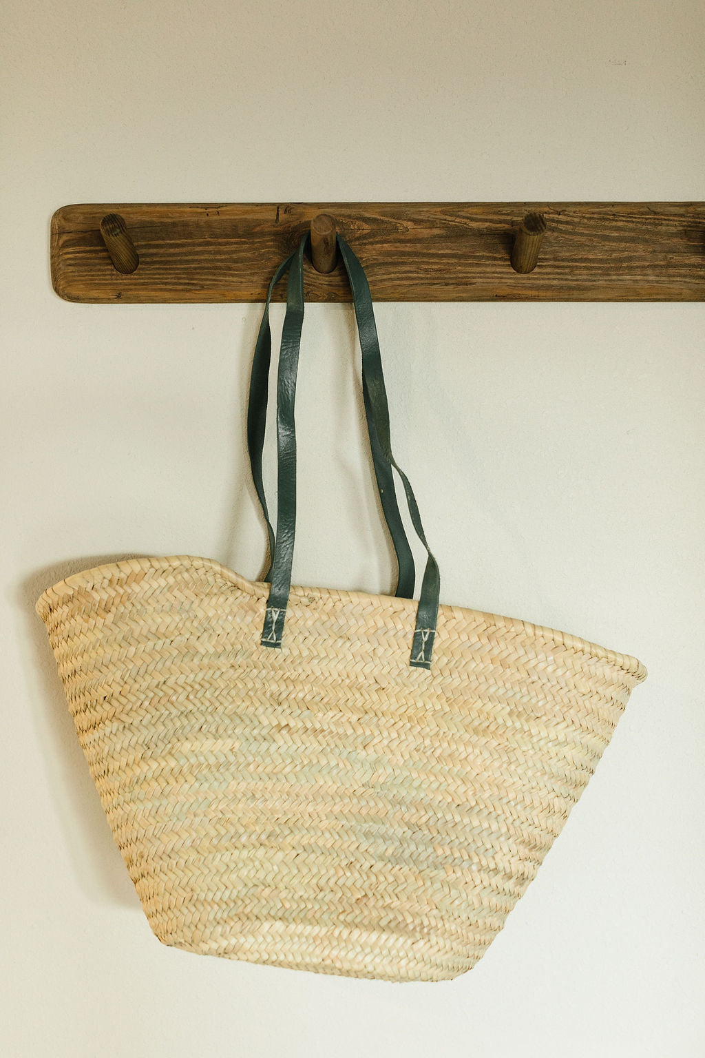 Basket braided weave with Green flat long handle – The Food Nanny